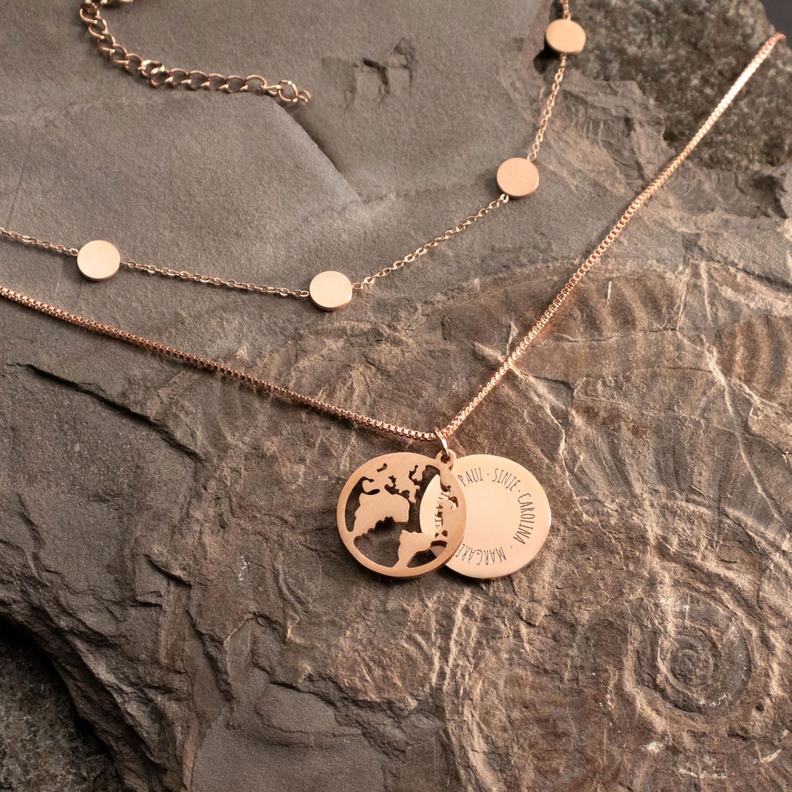 Schmuck mit Gravur: Anhänger, Armband und Ketten mit Namen